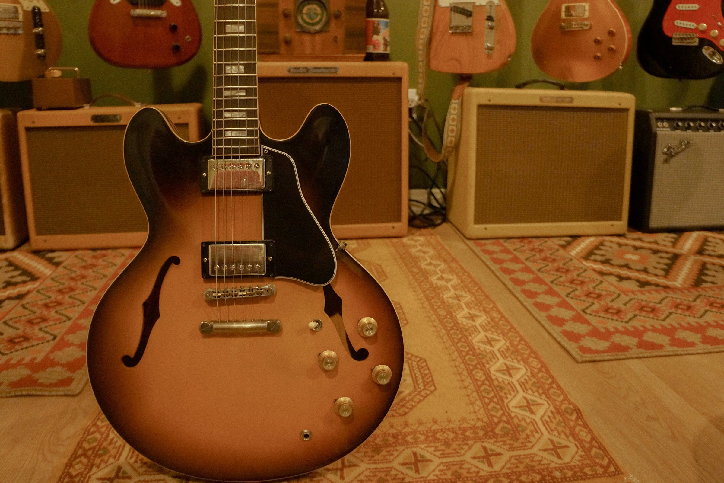 Zeke's Guitars & Mercantile – zekesguitars